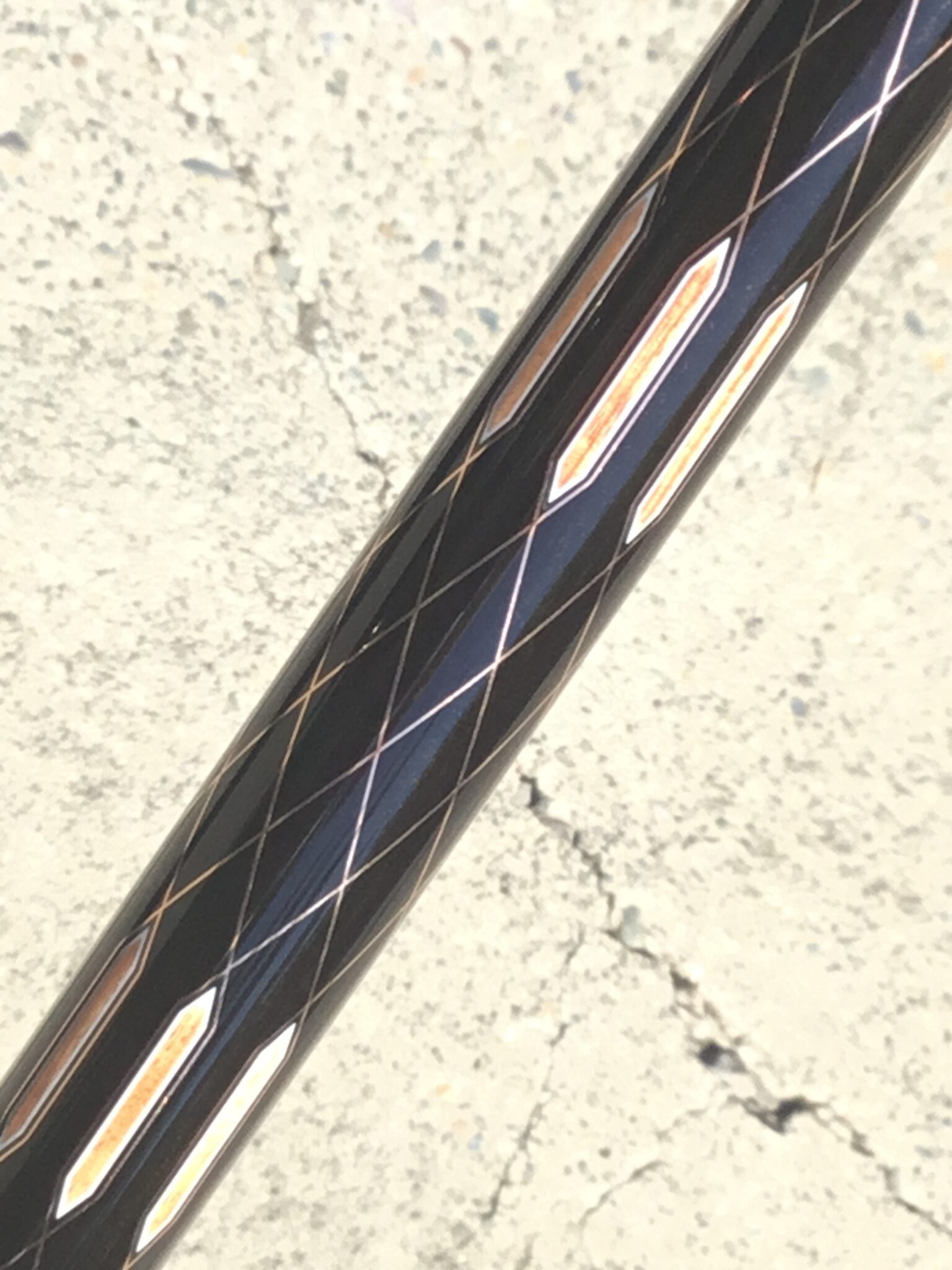 Tonkin (Tulip wood and Copper) Pool Cue | Biggelbachs