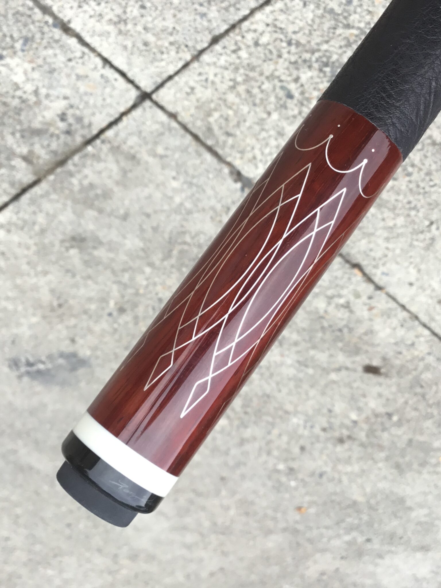 Vigus (Silver & Scallops) Pool Cue | Biggelbachs