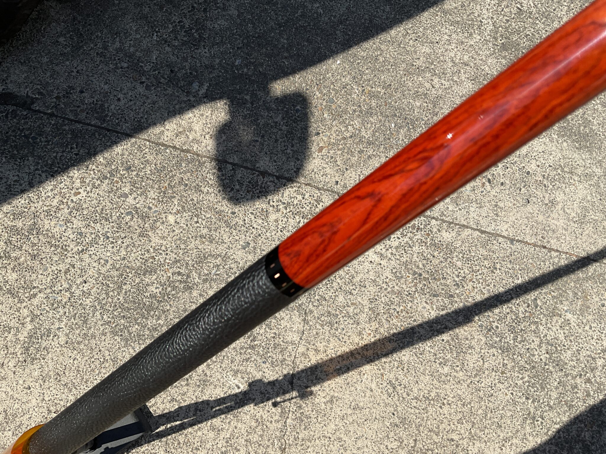 Elliott (Merry Widow) Pool Cue | Biggelbachs