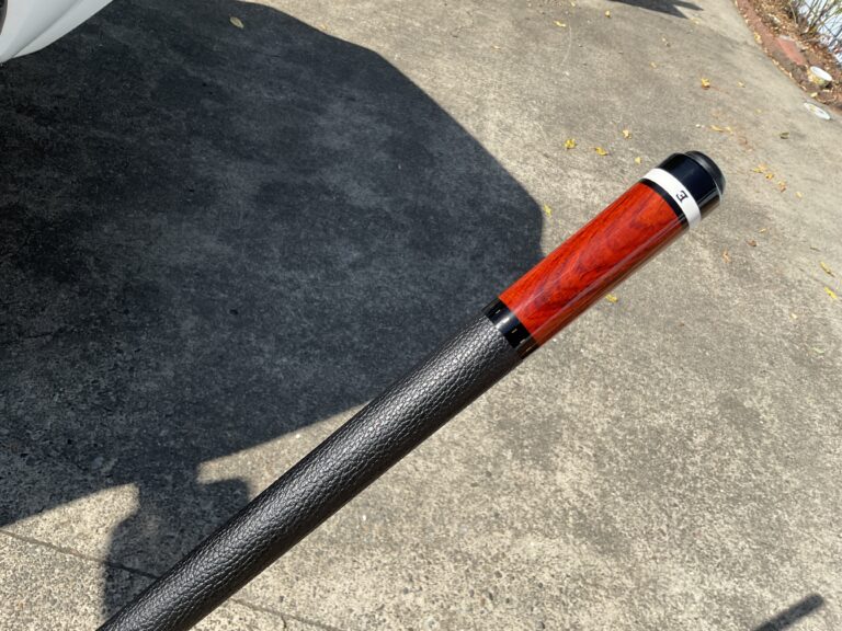 Elliott (Merry Widow) Pool Cue | Biggelbachs