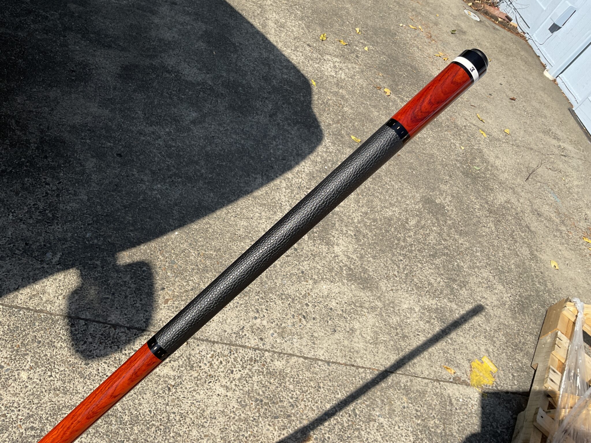 Elliott (Merry Widow) Pool Cue | Biggelbachs