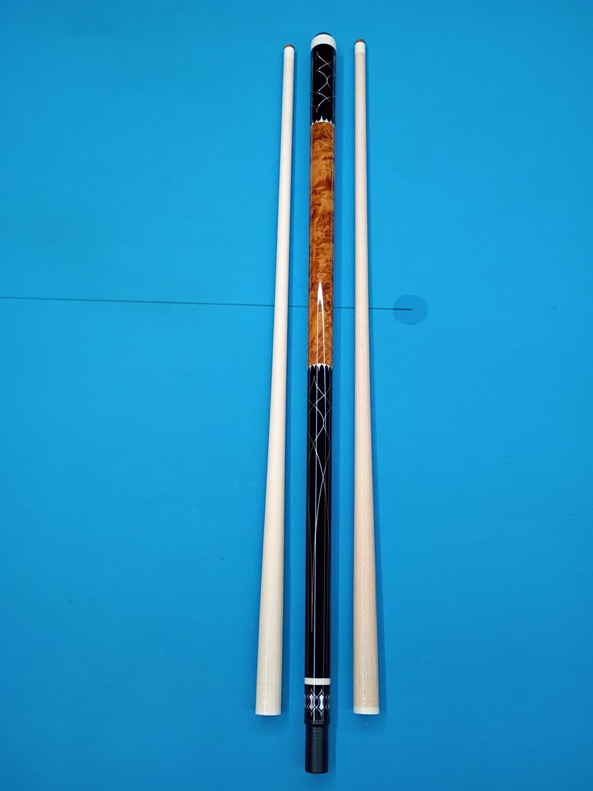 Vigus (Wrapless Brown Burl Handle) Pool Cue | Biggelbachs